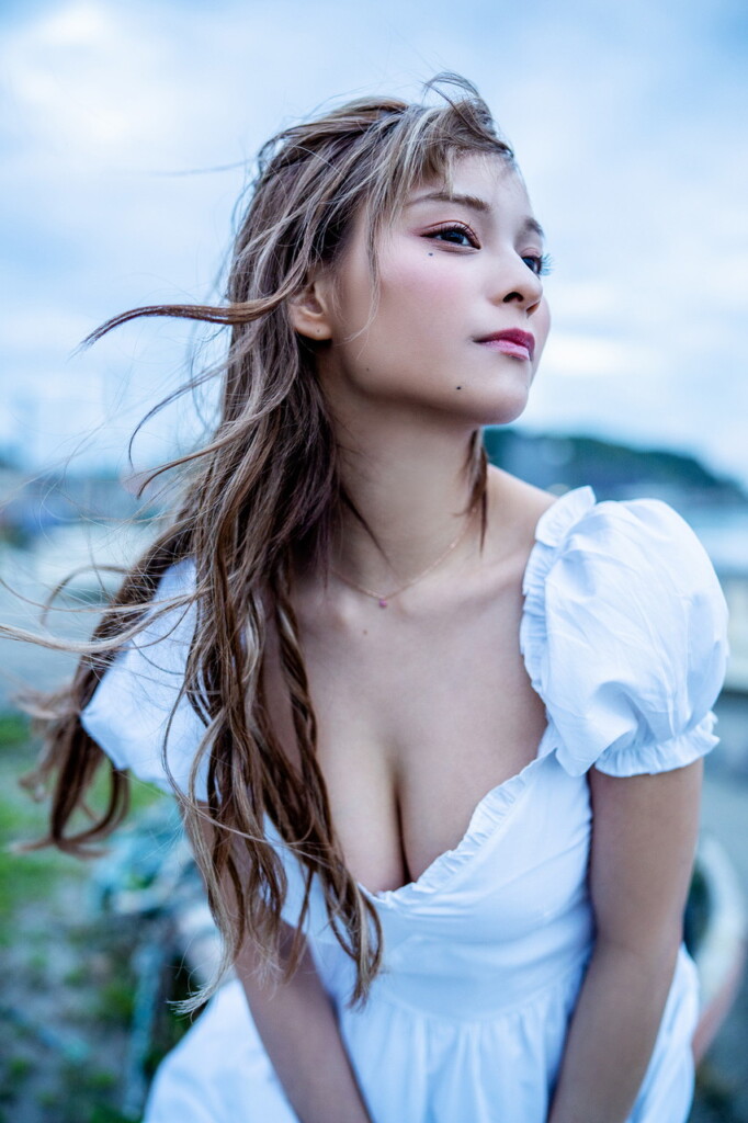 「まぁみ1st写真集Maami」先行ショット第2弾公開 – NB Press Online