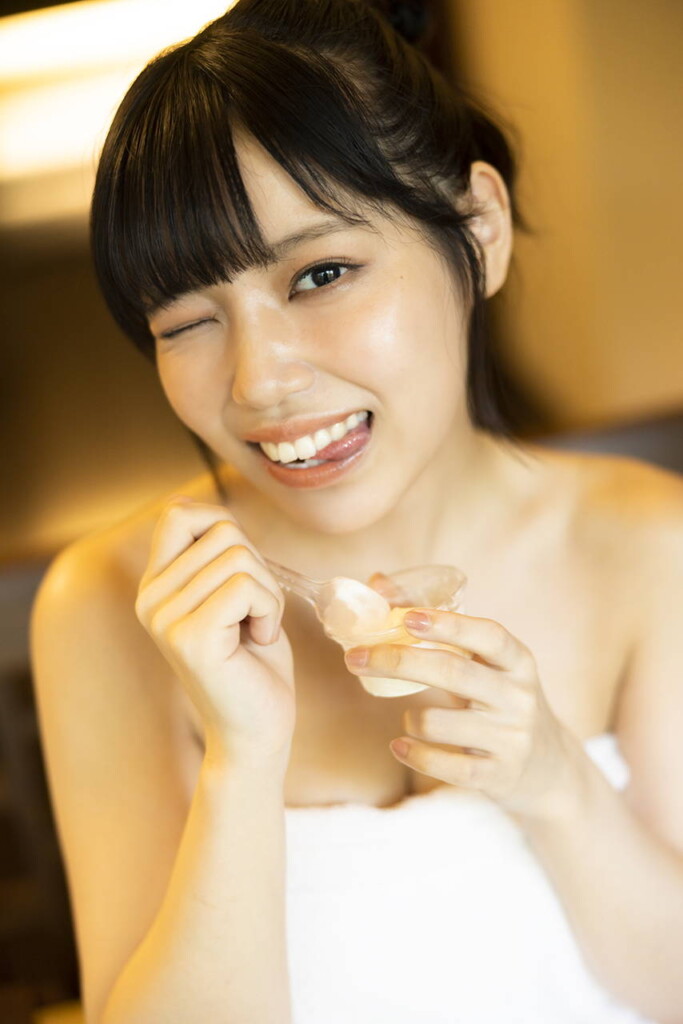 20歳の誕生日を迎えるSTU48岩田陽菜の10代最後の姿を収めた写真集発売決定。先行カットも公開 – NB Press Online