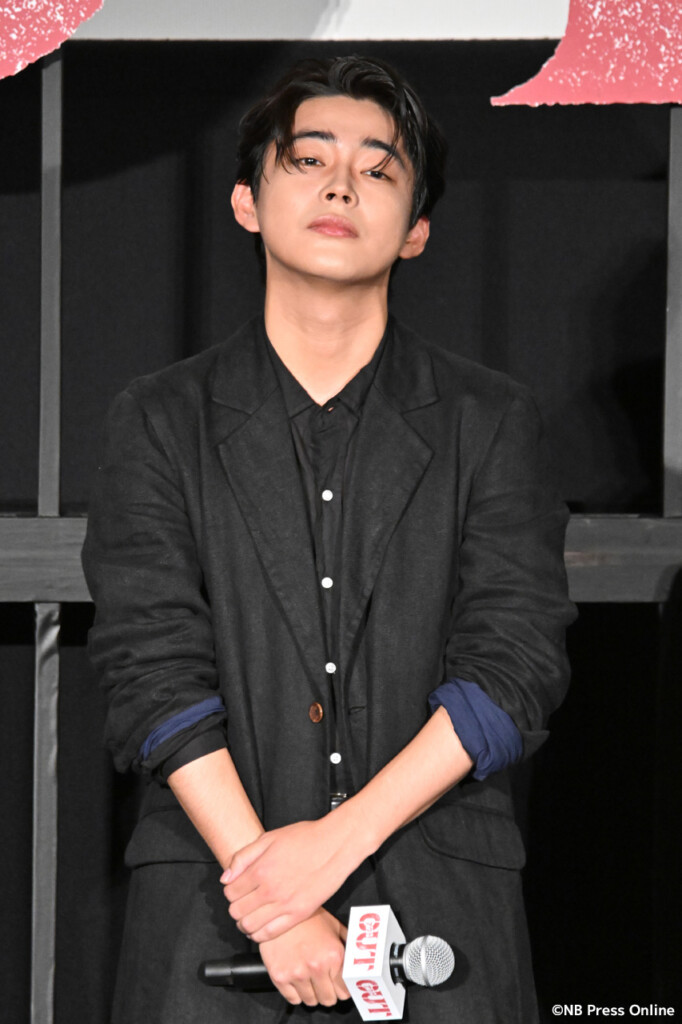 与田祐希(乃木坂46)が見守る中、倉悠貴、JO1メンバーらが「しり相撲対決！」映画『OUT』完成披露上映会 – NB Press Online