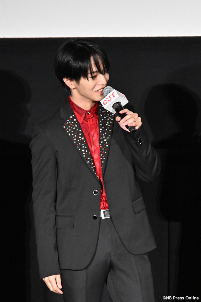 与田祐希(乃木坂46)が見守る中、倉悠貴、JO1メンバーらが「しり相撲対決！」映画『OUT』完成披露上映会 – NB Press Online