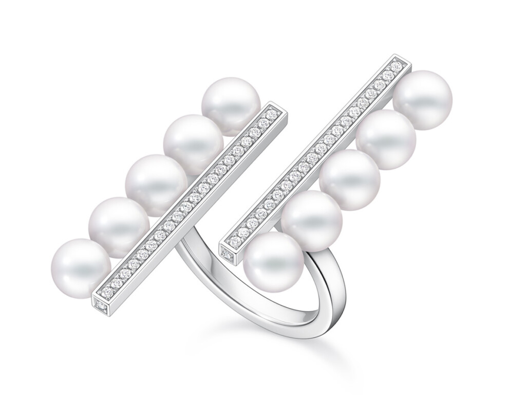 【写真＆動画特集】Perfume、爽やかなスカイブルードレスで登場！TASAKI 70周年アニバーサリー エキシビション「FLOATING SHELL」レセプションTASAKI 70周年 ...