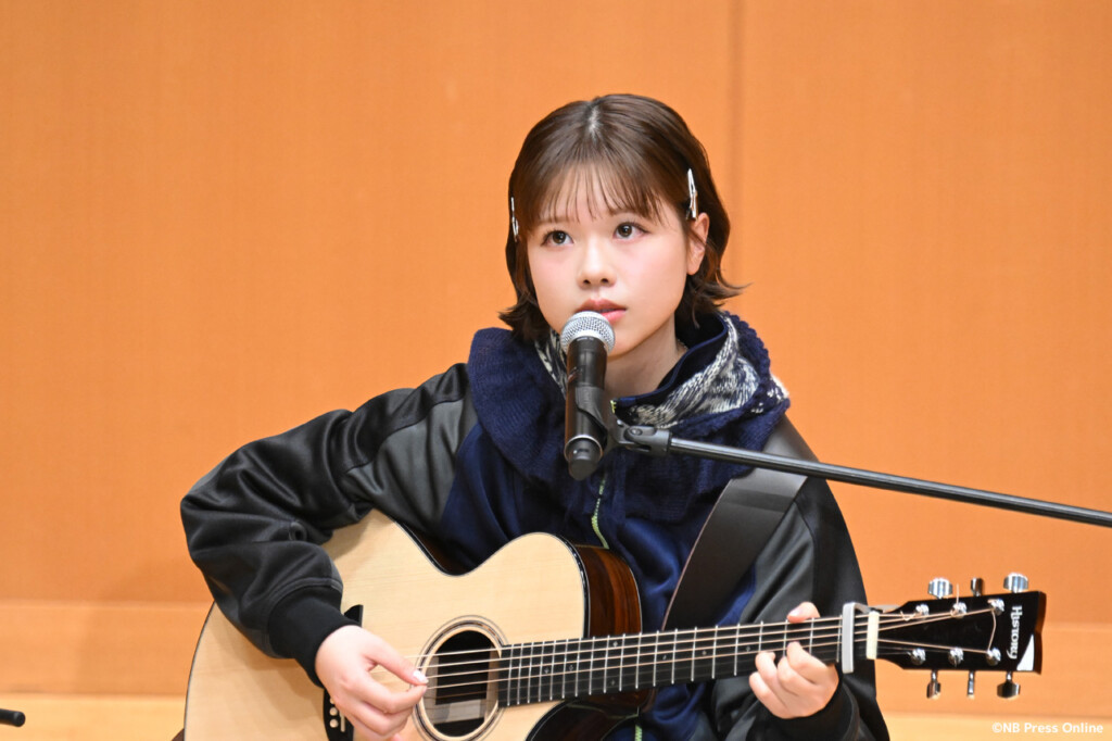 爆風スランプやasmiによる生歌披露もあった映画『大きな玉ねぎの下で』舞台挨拶【まとめ】レポート（動画＆フォト） – NB Press Online